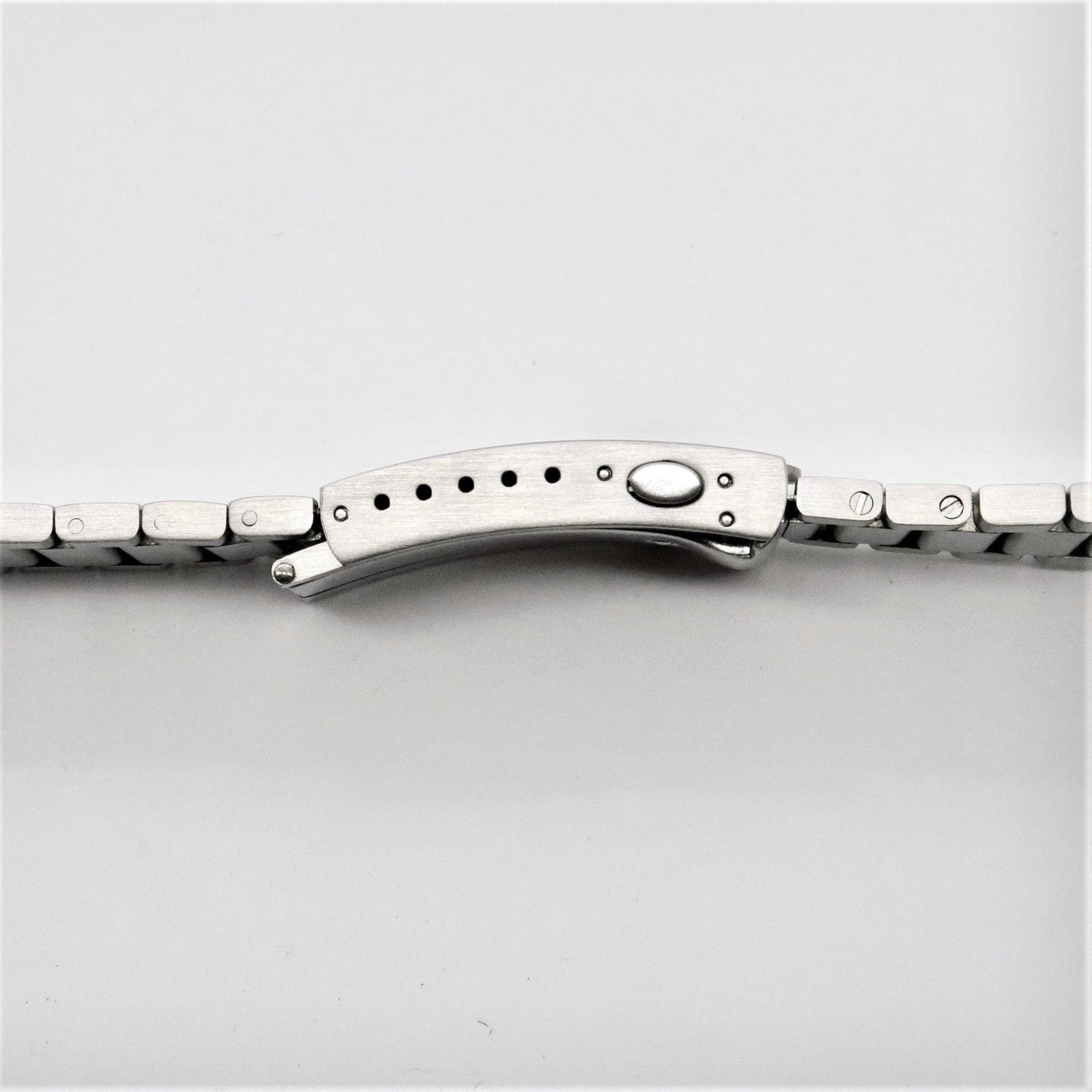 Brushed Contemporary Flat Link Bracelet for Black Bay 58